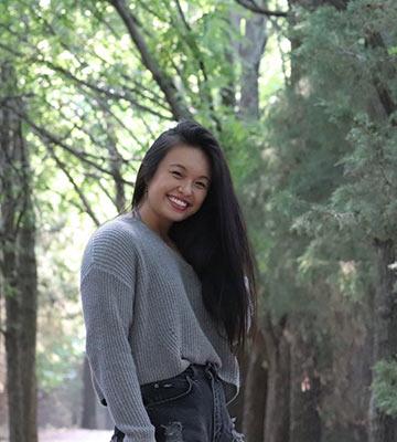 Dao follows in sister’s footsteps as scholarship recipient | Bethel College